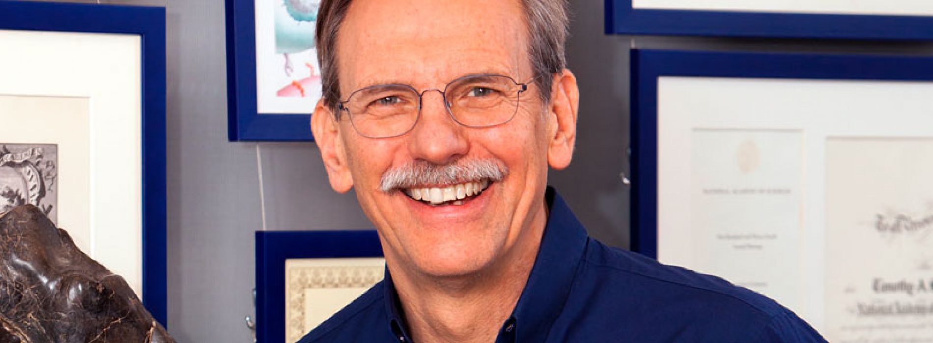 Charla Timothy A. Springer, Harvard University Medical School, 13 de ...